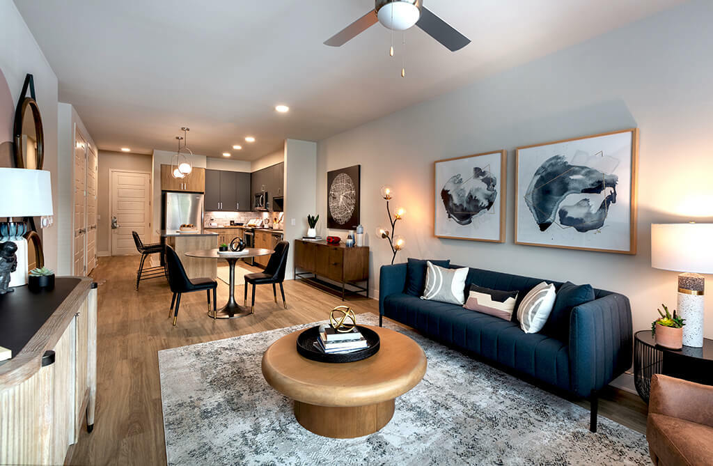 Downtown Houston, TX Apartments for Rent | 1810 Main | Home